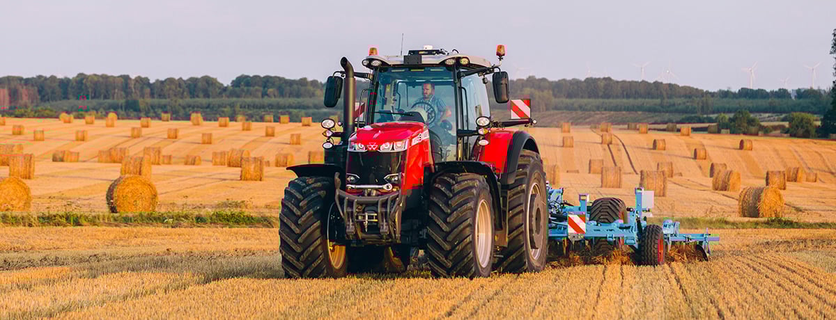Massey Ferguson MF 8735 S Specifikace a Technické údaje (2017-2019 ...