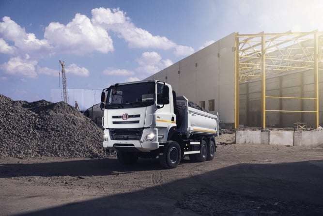 Tatra T 158-8P6R33.341 Specifikace a Technické údaje (2011-2025 ...